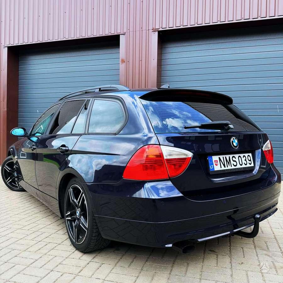 Blue BMW 320 2006 in Kaisiadorys, with an engine capacity of 2.00 L and mileage of 327 thousand km for 3550 €, photo 18 on AUTOMOTO.COM.LV