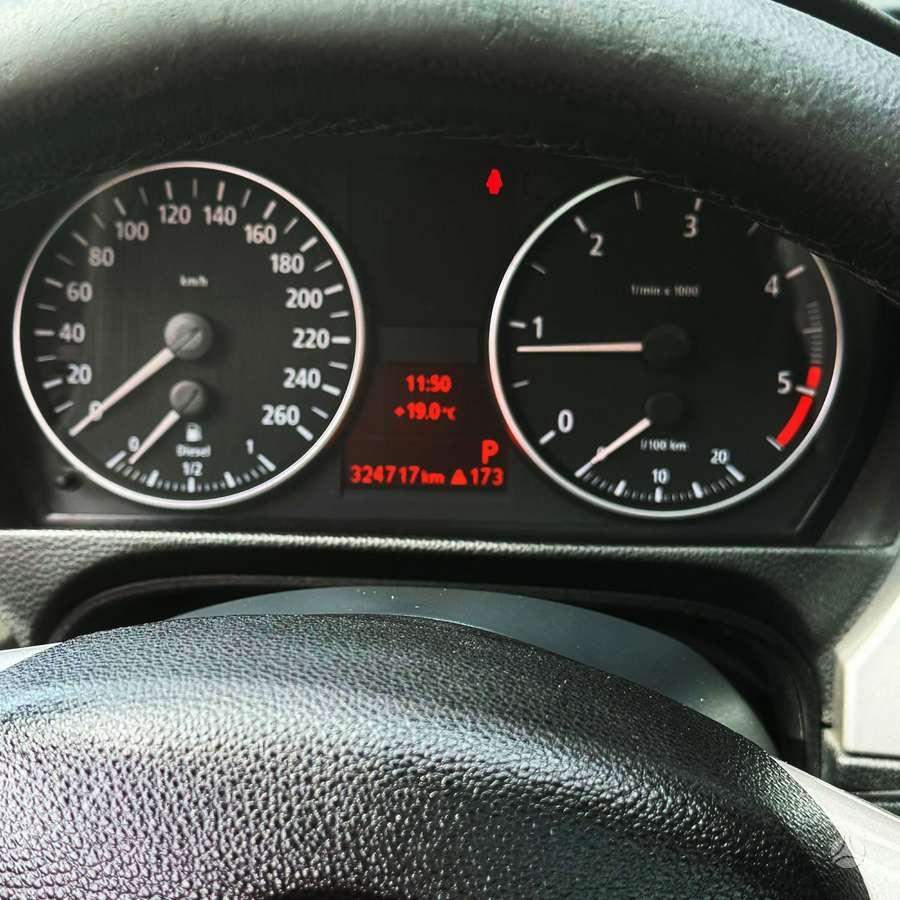 Blue BMW 320 2006 in Kaisiadorys, with an engine capacity of 2.00 L and mileage of 327 thousand km for 3550 €, photo 30 on AUTOMOTO.COM.LV