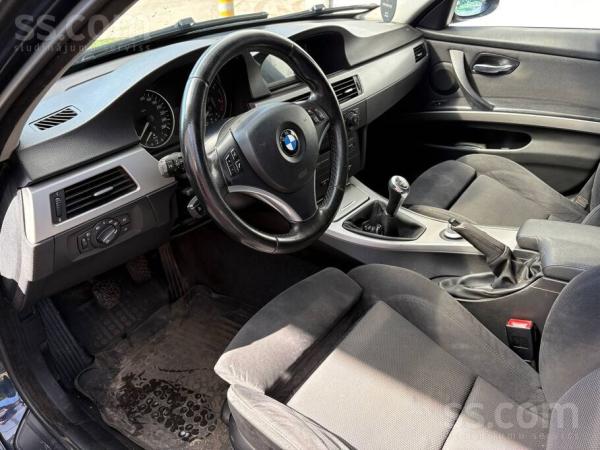 Blue BMW 320 2006 in Riga, with an engine capacity of 2.00 L and mileage of 283 thousand km for 2600 €, photo 6 on AUTOMOTO.COM.LV