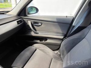 Blue BMW 320 2006 in Riga, with an engine capacity of 2.00 L and mileage of 283 thousand km for 2600 €, photo 10 on AUTOMOTO.COM.LV