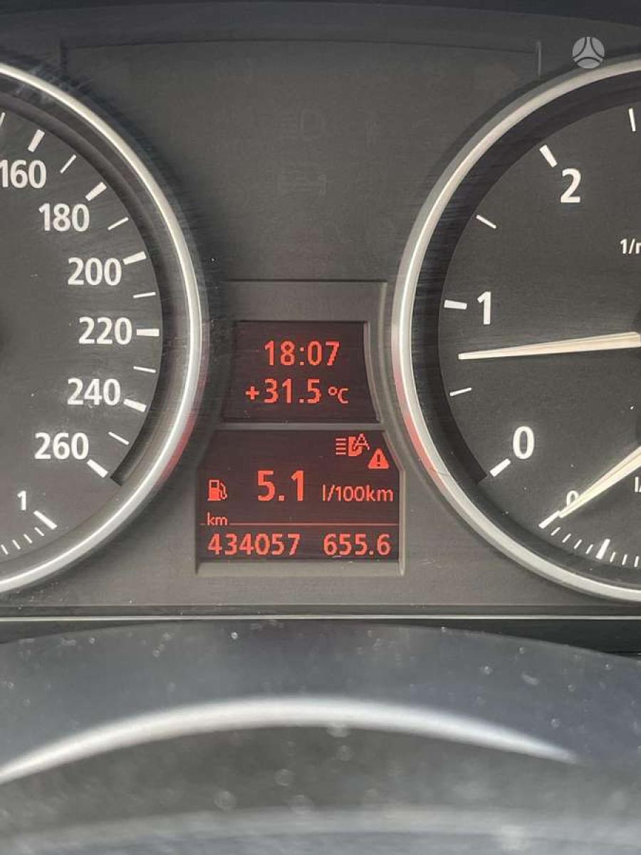 Blue BMW 320 2006 in Vilkaviskis, with an engine capacity of 2.00 L and mileage of 430 thousand km for 2850 €, photo 18 on AUTOMOTO.COM.LV