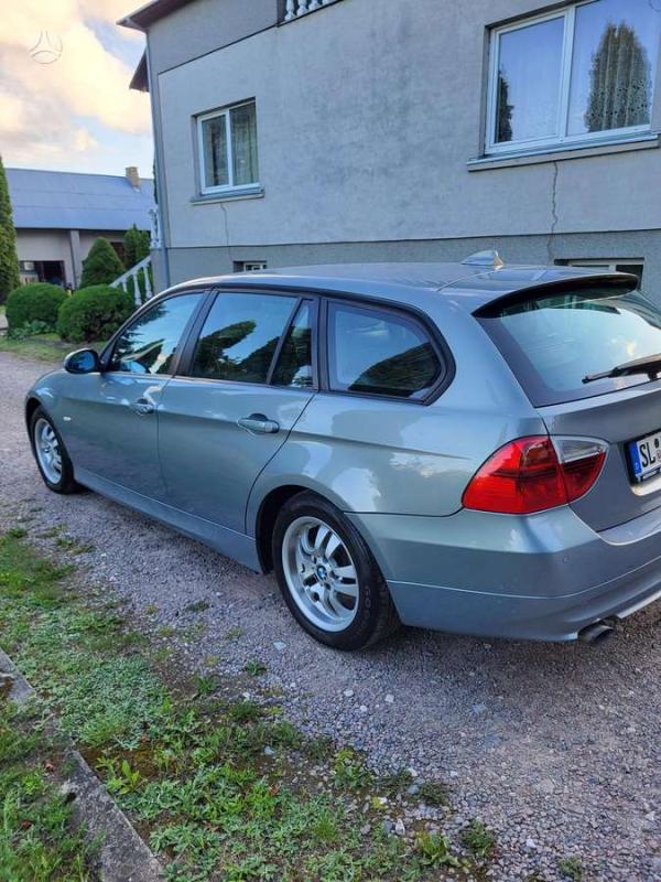 Blue BMW 320 2006 in Marijampole, with an engine capacity of 2.00 L and mileage of 369 thousand km for 2499 €, photo 4 on AUTOMOTO.COM.LV