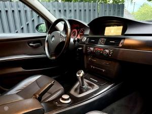 Blue BMW 320 2006 in Kaunas, with an engine capacity of 0.00 L and mileage of 369 thousand km for 3400 €, photo 10 on AUTOMOTO.COM.LV