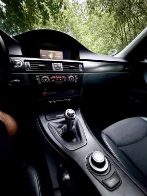 Blue BMW 320 2006 in Kaunas, with an engine capacity of 0.00 L and mileage of 369 thousand km for 3400 €, photo 12 on AUTOMOTO.COM.LV