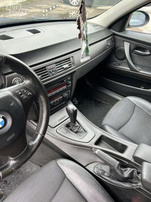 Blue BMW 320 2006 in Kaunas, with an engine capacity of 2.00 L and mileage of 401 thousand km for 3500 €, photo 14 on AUTOMOTO.COM.LV