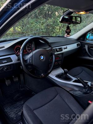 Zils BMW 320 2006 Daugavpils, ar dzinēja tilpumu 2.00 L un nobraukumu 312 tūkst. km par 3200 €, foto 12 vietnē AUTOMOTO.COM.LV