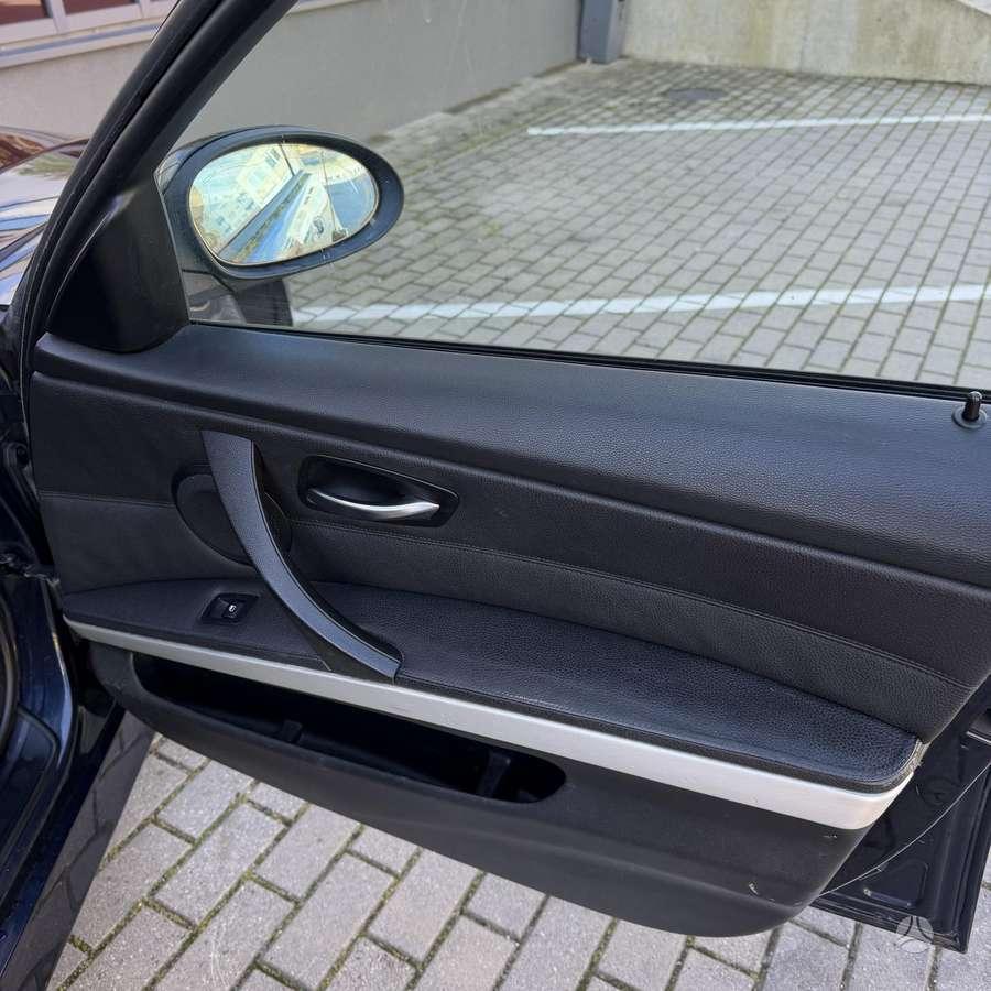 Blue BMW 320 2006 in Kaisiadorys, with an engine capacity of 2.00 L and mileage of 460 thousand km for 1950 €, photo 18 on AUTOMOTO.COM.LV