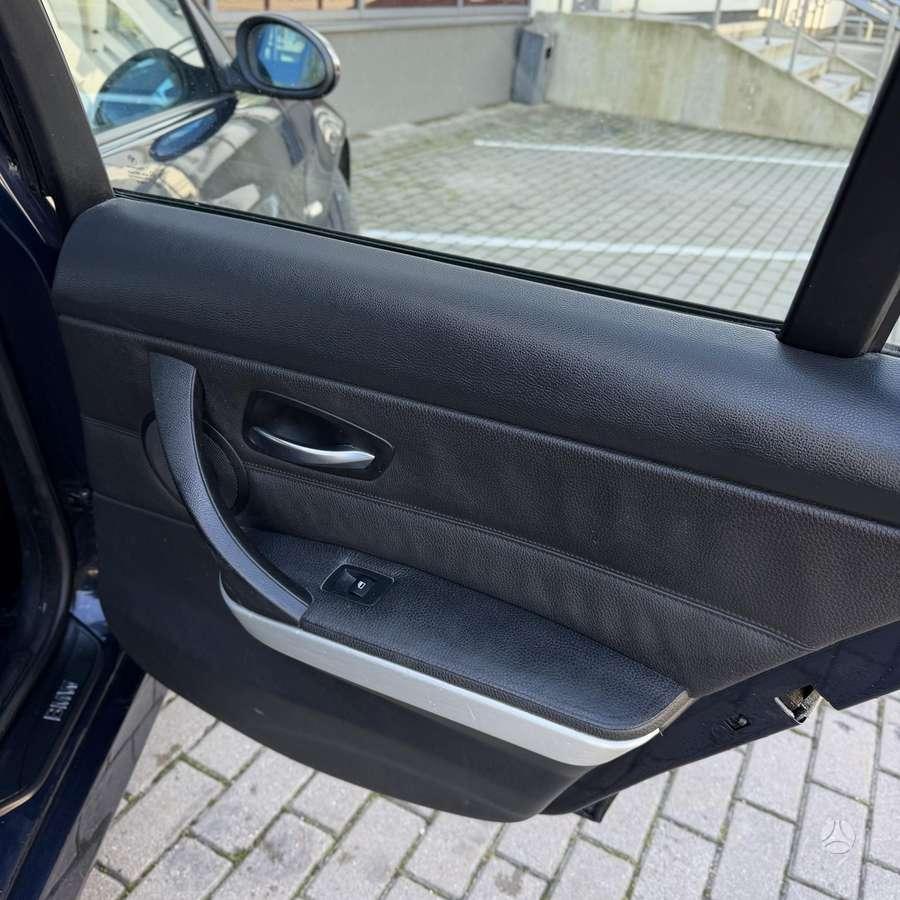 Blue BMW 320 2006 in Kaisiadorys, with an engine capacity of 2.00 L and mileage of 460 thousand km for 1950 €, photo 22 on AUTOMOTO.COM.LV