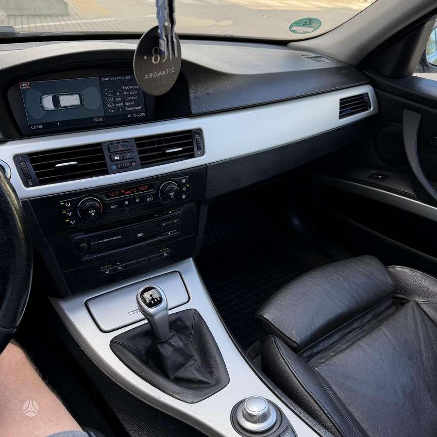 Blue BMW 320 2006 in Kaisiadorys, with an engine capacity of 2.00 L and mileage of 460 thousand km for 1950 €, photo 26 on AUTOMOTO.COM.LV