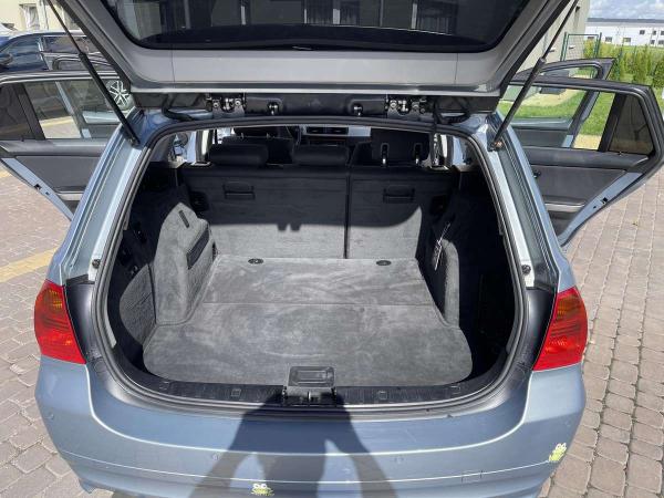 Zils BMW 320 2006 Kauņa, ar dzinēja tilpumu 2.00 L un nobraukumu 332 tūkst. km par 2500 €, foto 8 vietnē AUTOMOTO.COM.LV