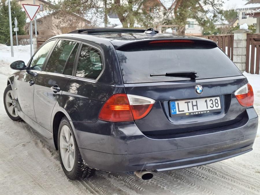 Blue BMW 320 2007 in Silute, with an engine capacity of 2.00 L and mileage of 321 thousand km for 2650 €, photo 3 on AUTOMOTO.COM.LV