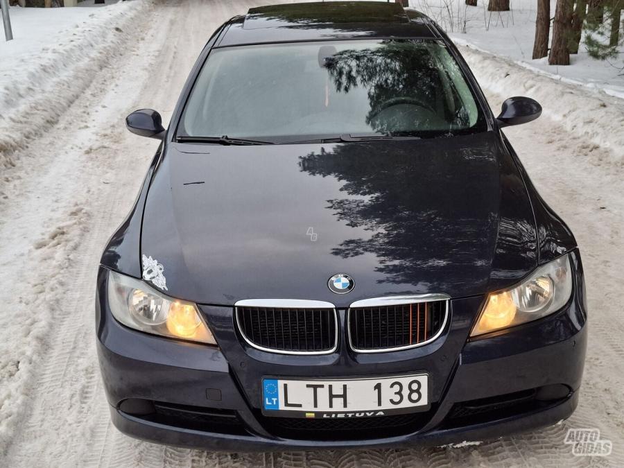 Blue BMW 320 2007 in Silute, with an engine capacity of 2.00 L and mileage of 321 thousand km for 2650 €, photo 8 on AUTOMOTO.COM.LV