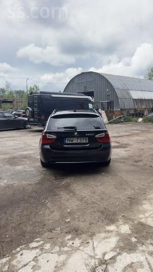 Zils BMW 320 2007 Jūrmala, ar dzinēja tilpumu 2.00 L un nobraukumu 369 tūkst. km par 3500 €, foto 5 vietnē AUTOMOTO.COM.LV