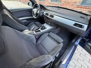 Blue BMW 320 2007 in Riga, with an engine capacity of 2.00 L and mileage of 266 thousand km for 5390 €, photo 15 on AUTOMOTO.COM.LV