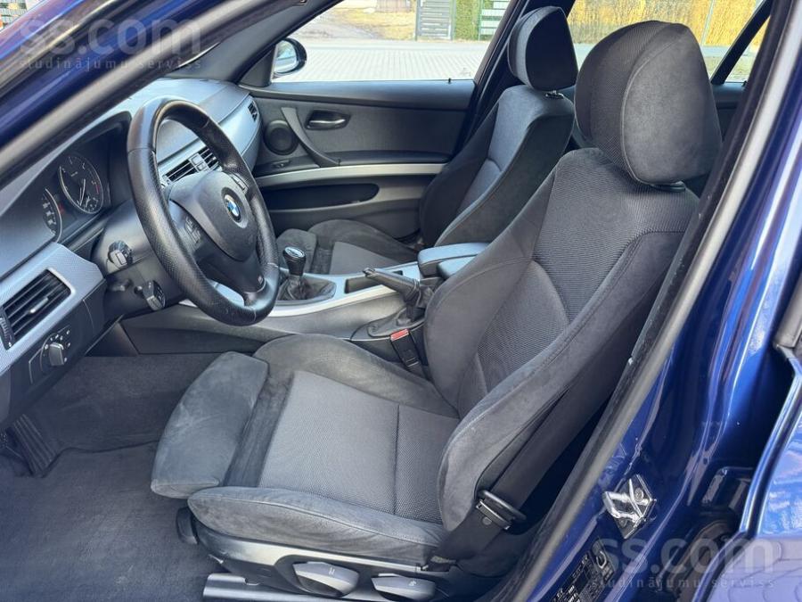 Blue BMW 320 2007 in Riga, with an engine capacity of 2.00 L and mileage of 266 thousand km for 5390 €, photo 17 on AUTOMOTO.COM.LV