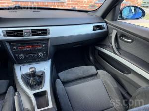 Blue BMW 320 2007 in Riga, with an engine capacity of 2.00 L and mileage of 266 thousand km for 5390 €, photo 22 on AUTOMOTO.COM.LV