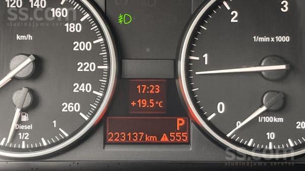 Blue BMW 320 2007 in Jelgava, with an engine capacity of 2.00 L and mileage of 220 thousand km for 3750 €, photo 9 on AUTOMOTO.COM.LV