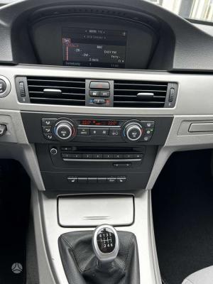 Zils BMW 320 2007 Viļņa, ar dzinēja tilpumu 2.00 L un nobraukumu 321 tūkst. km par 3090 €, foto 17 vietnē AUTOMOTO.COM.LV