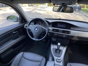 Zils BMW 320 2007 Rīga, ar dzinēja tilpumu 2.00 L un nobraukumu 238 tūkst. km par 3950 €, foto 8 vietnē AUTOMOTO.COM.LV