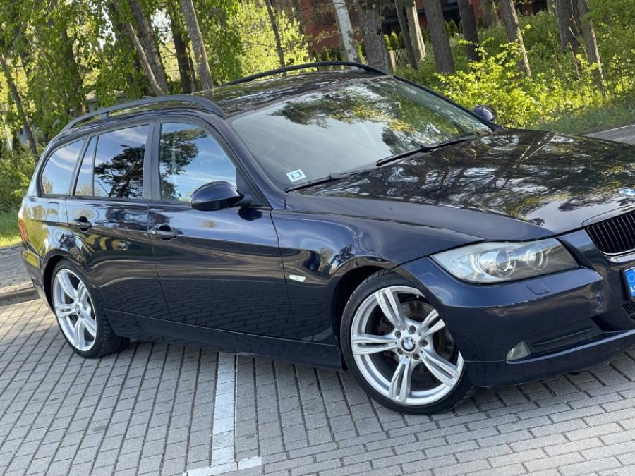 Zils BMW 320 2007 Rīga, ar dzinēja tilpumu 2.00 L un nobraukumu 238 tūkst. km par 3950 €, foto 21 vietnē AUTOMOTO.COM.LV