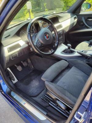 Blue BMW 320 2007 in Kaunas, with an engine capacity of 2.00 L and mileage of 320 thousand km for 3750 €, photo 11 on AUTOMOTO.COM.LV