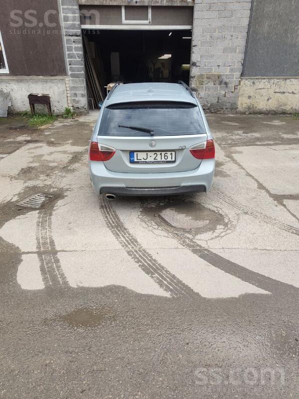 Blue BMW 320 2007 in Ogre, with an engine capacity of 2.00 L and mileage of 488 thousand km for 3499 €, photo 5 on AUTOMOTO.COM.LV