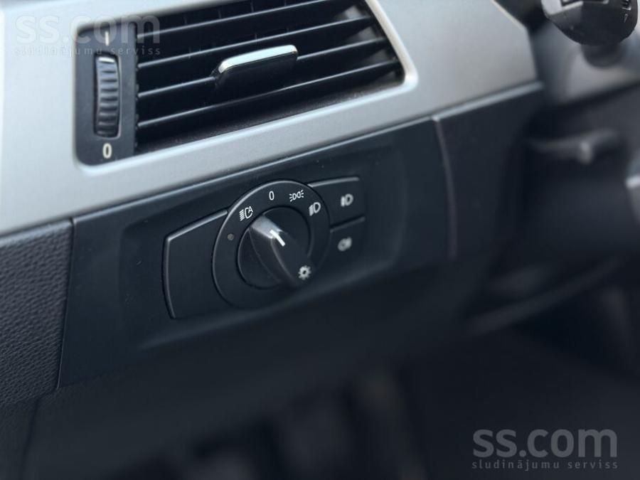Zils BMW 320 2007 Jelgava, ar dzinēja tilpumu 2.00 L un nobraukumu 337 tūkst. km par 5550 €, foto 14 vietnē AUTOMOTO.COM.LV