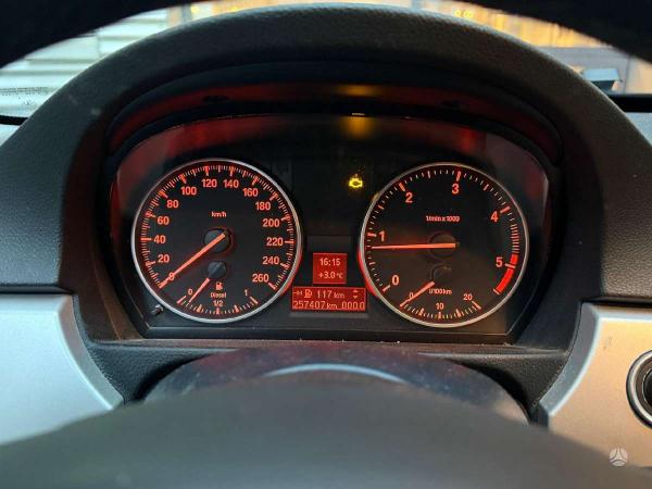 Blue BMW 320 2008 in Utena, with an engine capacity of 2.00 L and mileage of 257 thousand km for 3599 €, photo 5 on AUTOMOTO.COM.LV
