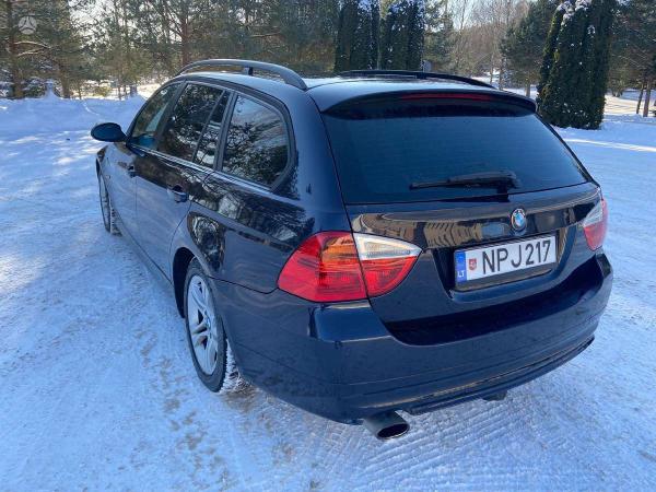 Blue BMW 320 2008 in Alytus, with an engine capacity of 2.00 L and mileage of 309 thousand km for 2750 €, photo 4 on AUTOMOTO.COM.LV