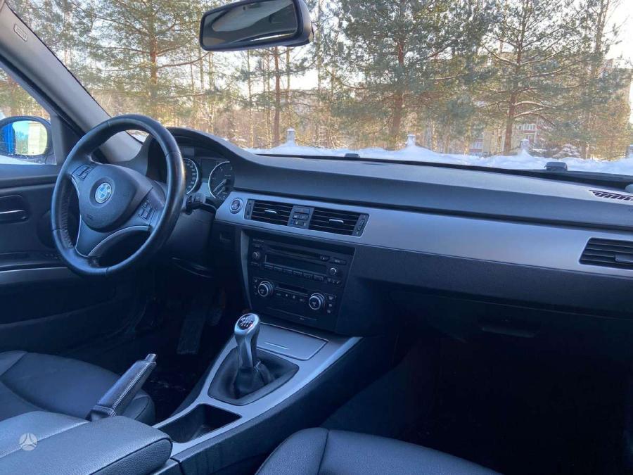 Zils BMW 320 2008 Alīta, ar dzinēja tilpumu 2.00 L un nobraukumu 309 tūkst. km par 2750 €, foto 12 vietnē AUTOMOTO.COM.LV