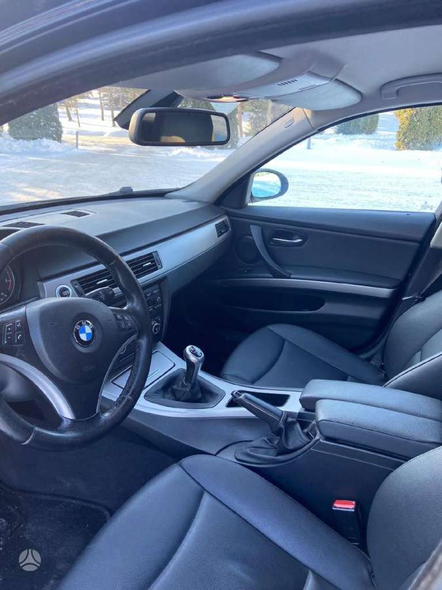 Zils BMW 320 2008 Alīta, ar dzinēja tilpumu 2.00 L un nobraukumu 309 tūkst. km par 2750 €, foto 13 vietnē AUTOMOTO.COM.LV