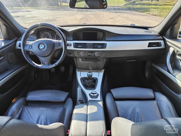Zils BMW 320 2008 Viļņa, ar dzinēja tilpumu 2.00 L un nobraukumu 356 tūkst. km par 2600 €, foto 5 vietnē AUTOMOTO.COM.LV