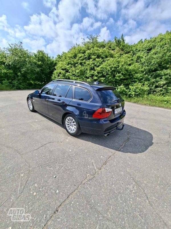 Zils BMW 320 2008 Kauņa, ar dzinēja tilpumu 2.00 L un nobraukumu 281 tūkst. km par 2800 €, foto 3 vietnē AUTOMOTO.COM.LV
