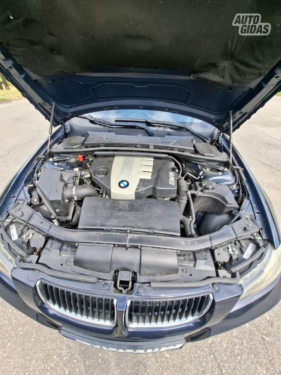 Blue BMW 320 2008 in Kaunas, with an engine capacity of 2.00 L and mileage of 281 thousand km for 2800 €, photo 13 on AUTOMOTO.COM.LV