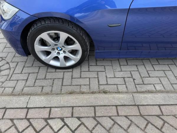 Zils BMW 320 2008 Rīga, ar dzinēja tilpumu 2.00 L un nobraukumu 264 tūkst. km par 3690 €, foto 5 vietnē AUTOMOTO.COM.LV