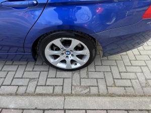 Blue BMW 320 2008 in Riga, with an engine capacity of 2.00 L and mileage of 264 thousand km for 3690 €, photo 7 on AUTOMOTO.COM.LV