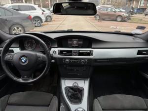 Blue BMW 320 2008 in Riga, with an engine capacity of 2.00 L and mileage of 369 thousand km for 3490 €, photo 15 on AUTOMOTO.COM.LV