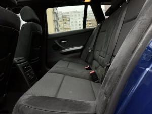 Blue BMW 320 2008 in Riga, with an engine capacity of 2.00 L and mileage of 369 thousand km for 3490 €, photo 16 on AUTOMOTO.COM.LV