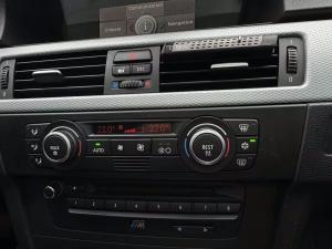 Blue BMW 320 2008 in Riga, with an engine capacity of 2.00 L and mileage of 369 thousand km for 3490 €, photo 28 on AUTOMOTO.COM.LV