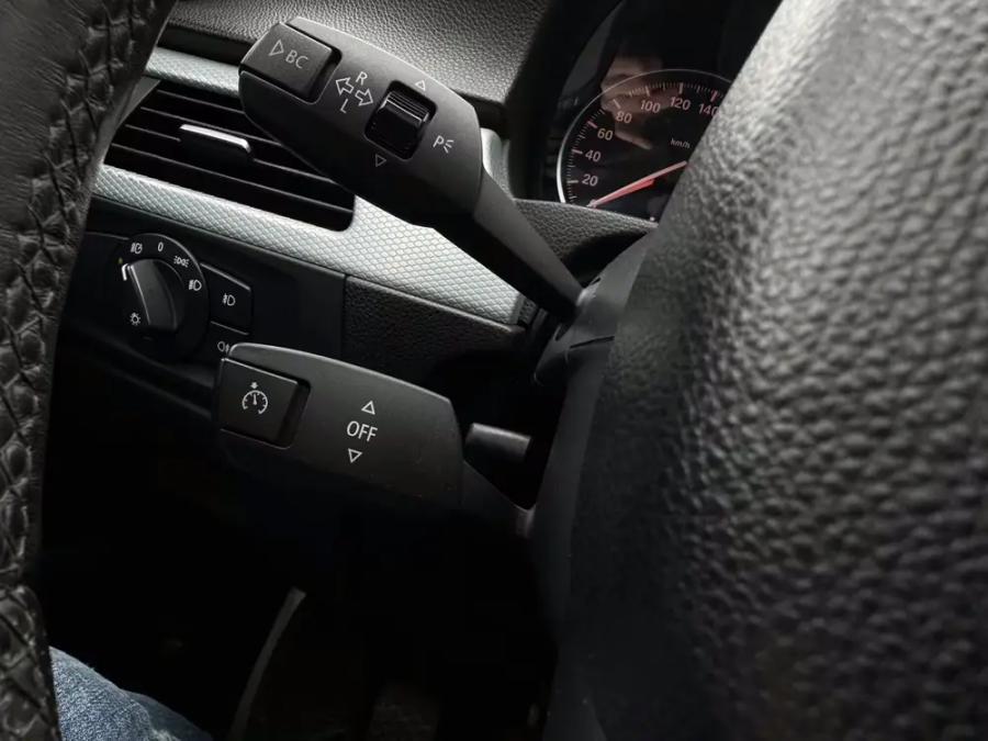 Blue BMW 320 2008 in Riga, with an engine capacity of 2.00 L and mileage of 369 thousand km for 3490 €, photo 36 on AUTOMOTO.COM.LV