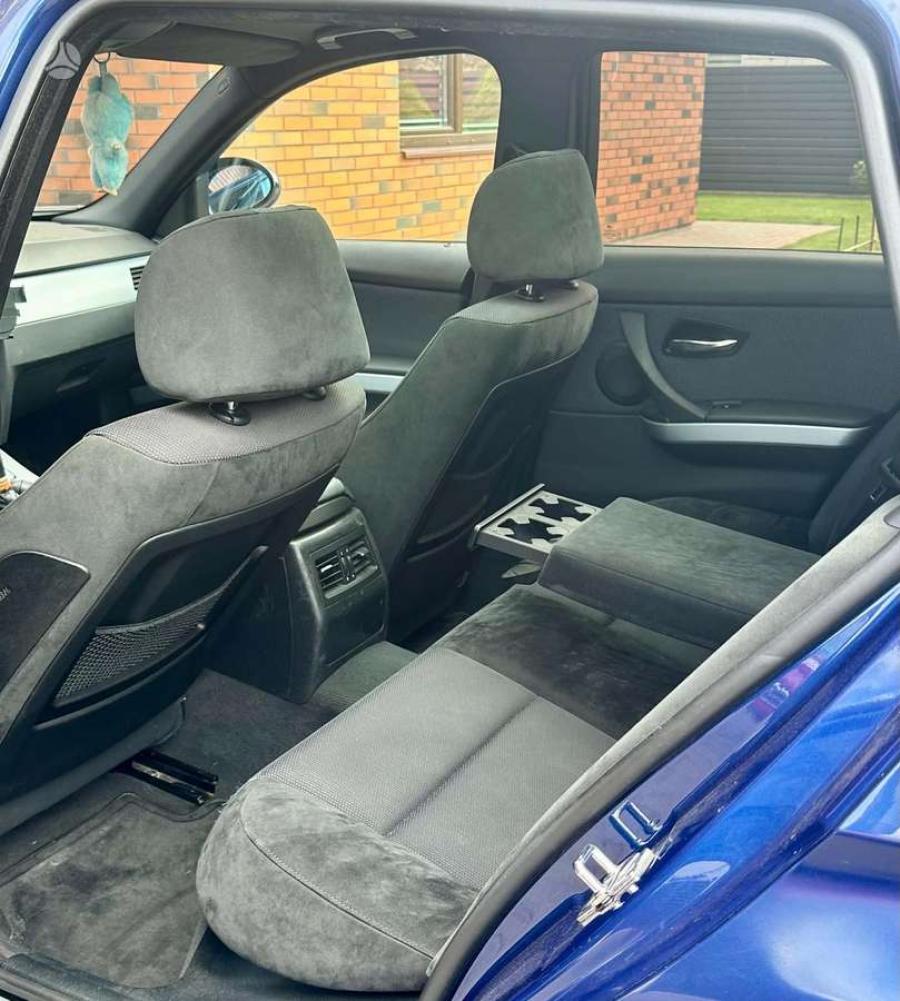 Zils BMW 320 2008 Kauņa, ar dzinēja tilpumu 2.00 L un nobraukumu 309 tūkst. km par 3100 €, foto 14 vietnē AUTOMOTO.COM.LV