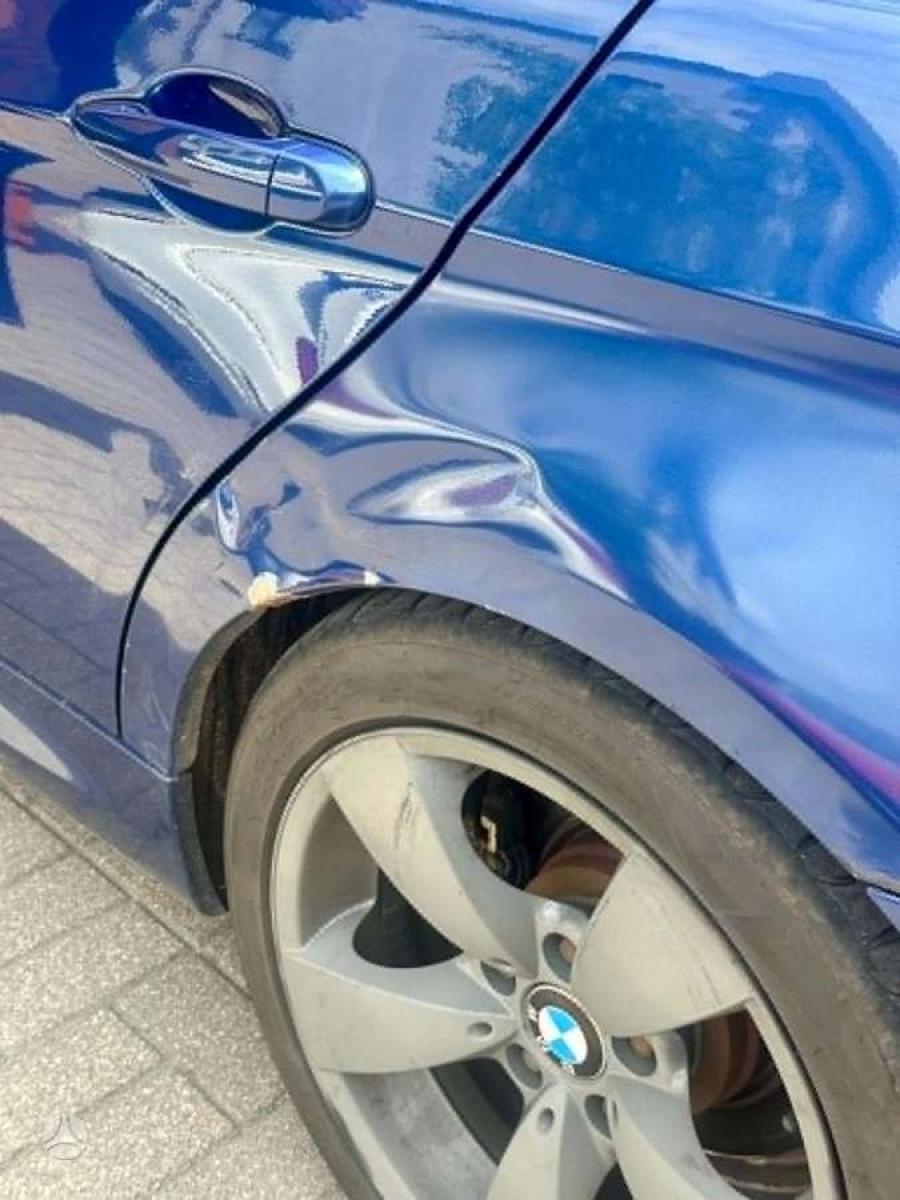 Zils BMW 320 2008 Kauņa, ar dzinēja tilpumu 2.00 L un nobraukumu 309 tūkst. km par 3100 €, foto 15 vietnē AUTOMOTO.COM.LV