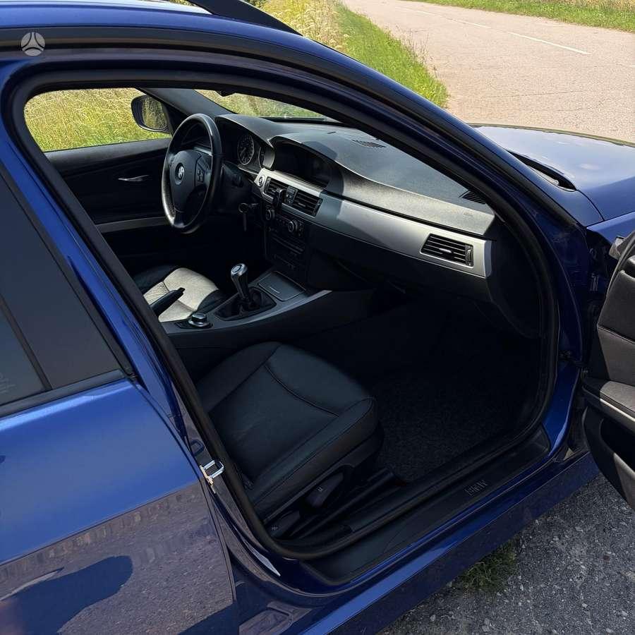 Zils BMW 320 2008 Pakruojis, ar dzinēja tilpumu 2.00 L un nobraukumu 292 tūkst. km par 3300 €, foto 10 vietnē AUTOMOTO.COM.LV