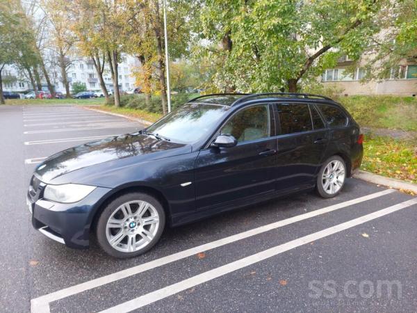 Blue BMW 320 2008 in Riga, with an engine capacity of 2.00 L and mileage of 278 thousand km for 5000 €, photo 5 on AUTOMOTO.COM.LV