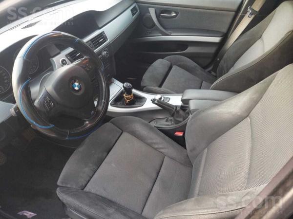 Blue BMW 320 2008 in Riga, with an engine capacity of 2.00 L and mileage of 278 thousand km for 5000 €, photo 9 on AUTOMOTO.COM.LV