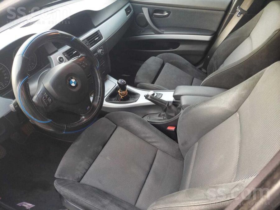 Blue BMW 320 2008 in Riga, with an engine capacity of 2.00 L and mileage of 278 thousand km for 5000 €, photo 9 on AUTOMOTO.COM.LV