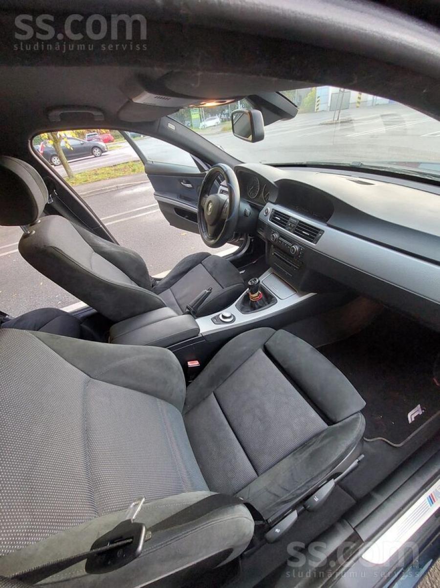 Blue BMW 320 2008 in Riga, with an engine capacity of 2.00 L and mileage of 278 thousand km for 5000 €, photo 15 on AUTOMOTO.COM.LV