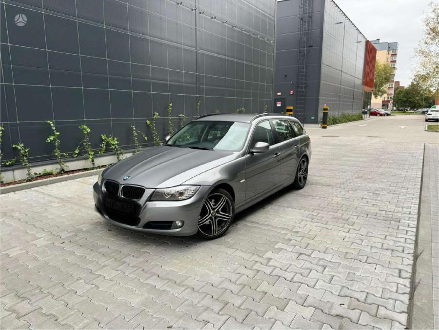 Zils BMW 320 2009 Klaipėda, ar dzinēja tilpumu 2.00 L un nobraukumu 235 tūkst. km par 9950 €, foto 2 vietnē AUTOMOTO.COM.LV