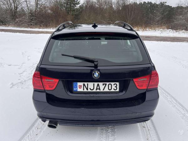 Blue BMW 320 2009 in Utena, with an engine capacity of 0.00 L and mileage of 265 thousand km for 4100 €, photo 7 on AUTOMOTO.COM.LV