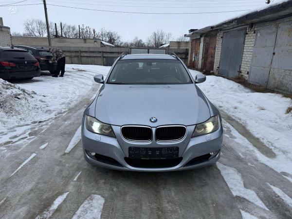 Zils BMW 320 2009 Marijampole, ar dzinēja tilpumu 2.00 L un nobraukumu 370 tūkst. km par 3850 €, foto 5 vietnē AUTOMOTO.COM.LV
